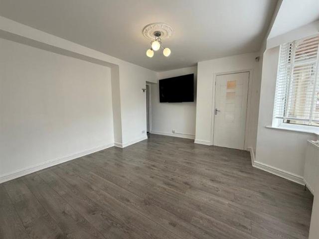 3 Bedroom Semi Detached To Let