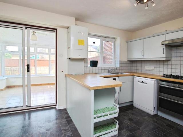 3 bedroom semi detached to let, Stoke Gifford, Bristol | Ocean Estate Agents