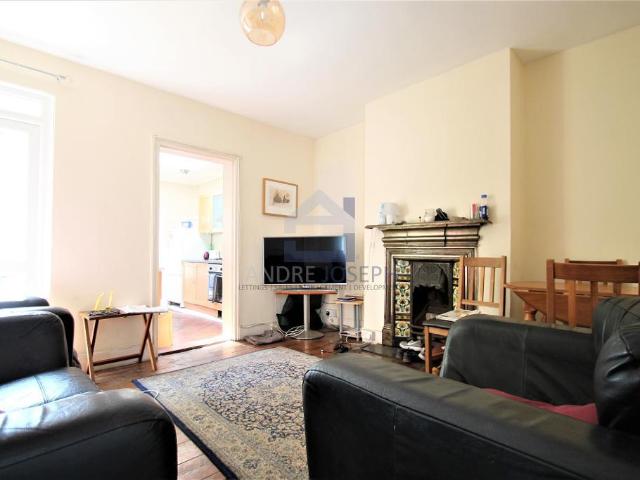 3 Bedroom Semi Detached To Rent