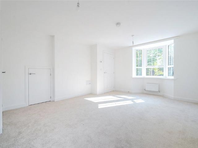 3 bedroom semi detached to rent