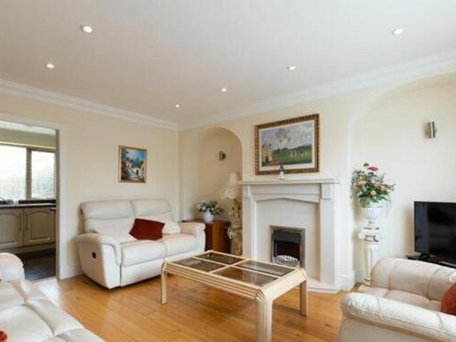 3 Bedroom Semi detached Villa For Sale In Auchterarder