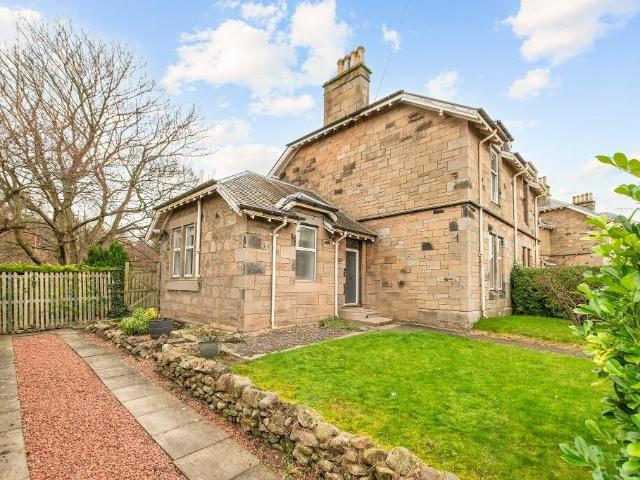 3 bedroom semi detached villa house for sale