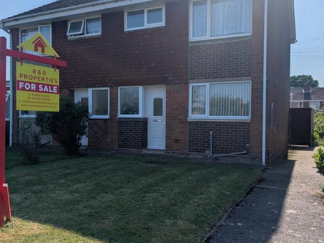 3 bedroom semi detached villa house for sale