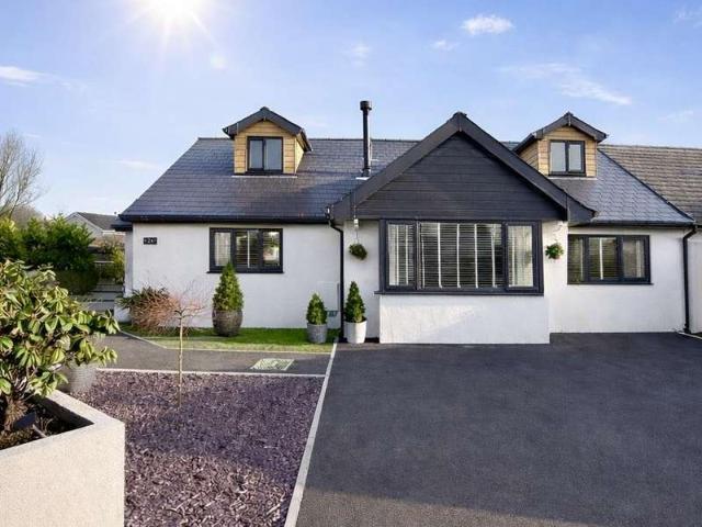 3 Bedroom Semi Detached Bungalow
