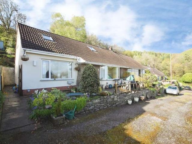 3 Bedroom Semi Detached Bungalow