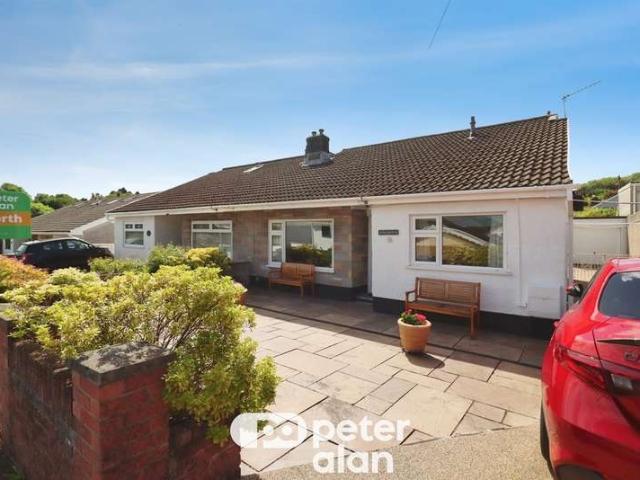 3 Bedroom Semi Detached Bungalow