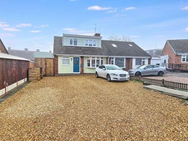 3 Bedroom Semi Detached House