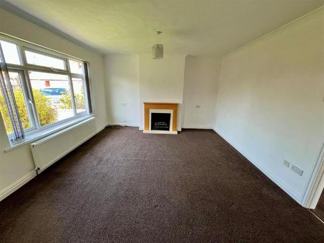 3 bedroom semi detached bungalow to rent