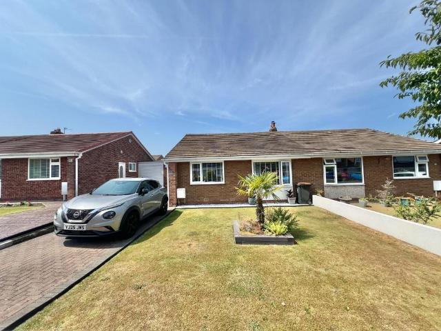 3 bedroom semi detached bungalow to rent