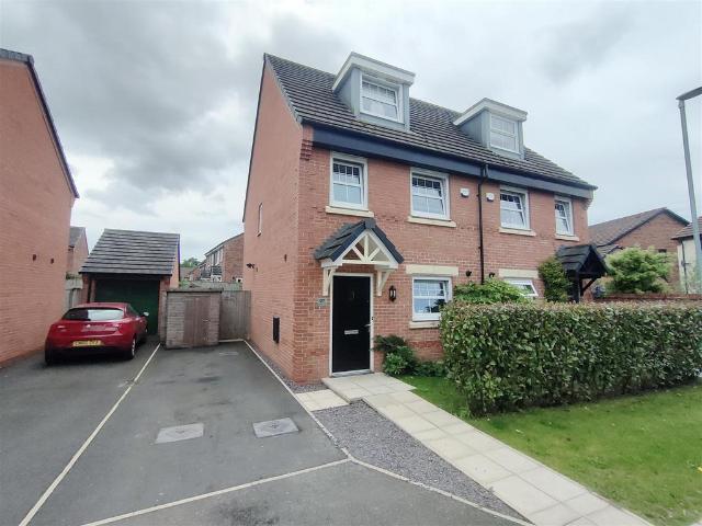 3 bedroom semi detached house to rent