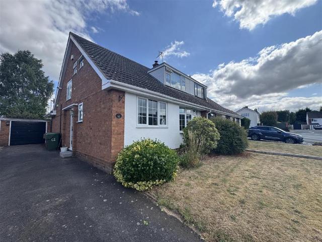 3 bedroom semi detached bungalow to rent