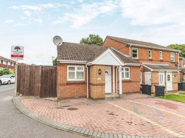 3 bedroom semi detached bungalow to rent