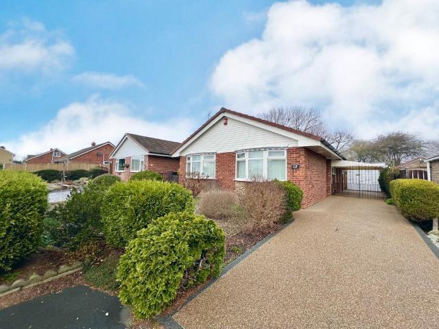 3 bedroom semi detached bungalow to rent