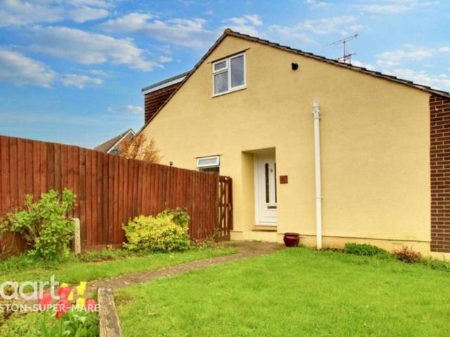 3 bedroom semi detached bungalow to rent