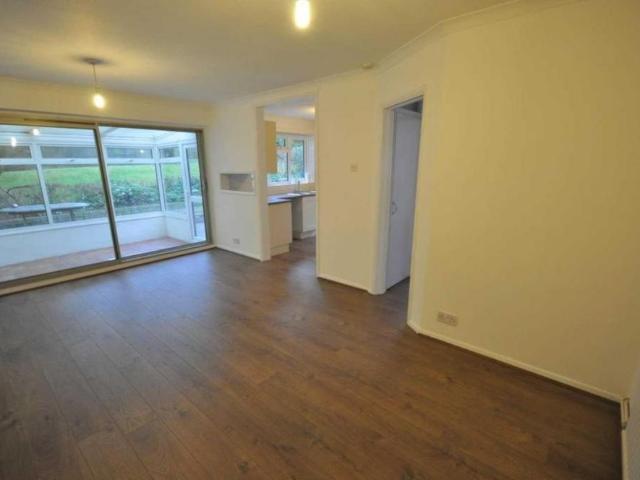 3 bedroom semi detached bungalow to rent