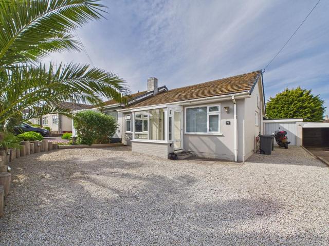 3 bedroom semi detached bungalow to rent