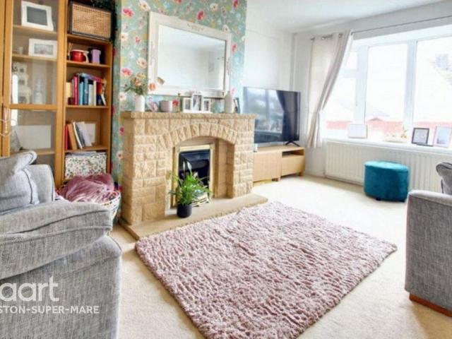 3 bedroom semi detached bungalow to rent