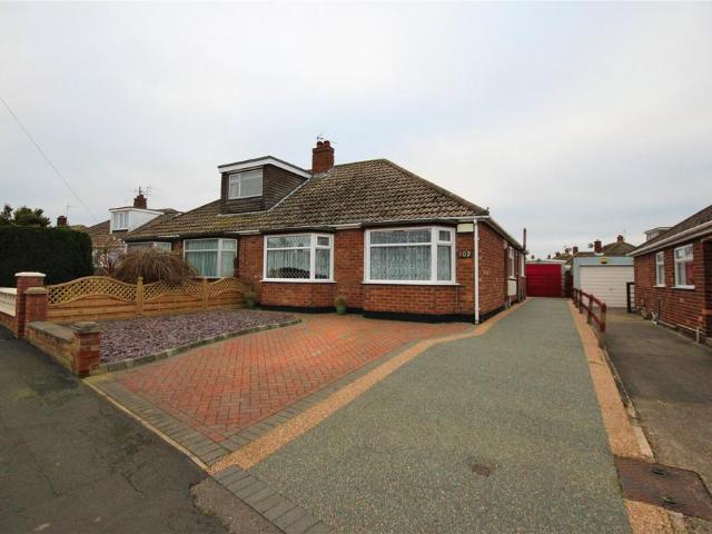 3 bedroom semi detached bungalow to rent