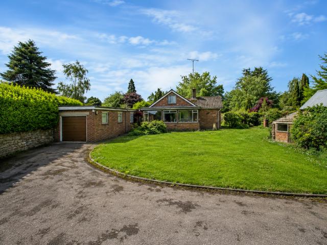 3 bedroom semi detached bungalow for sale