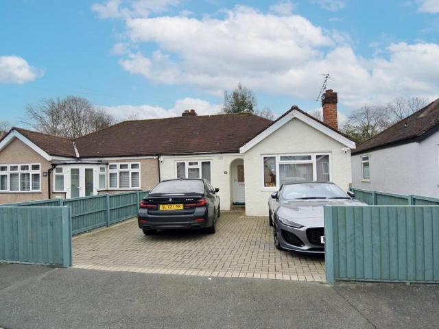 3 bedroom semi detached bungalow for sale