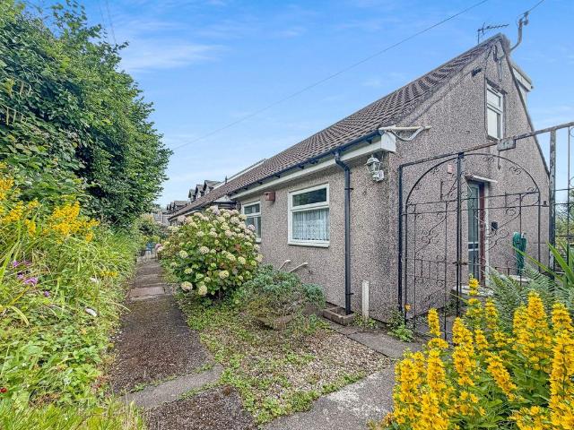 3 bedroom semi detached bungalow for sale