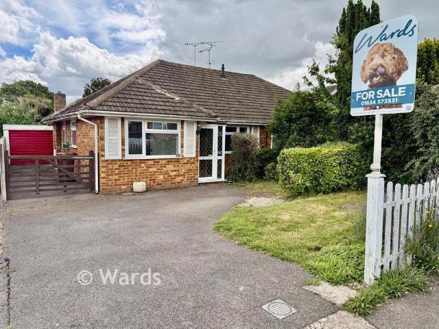 3 bedroom semi detached bungalow for sale