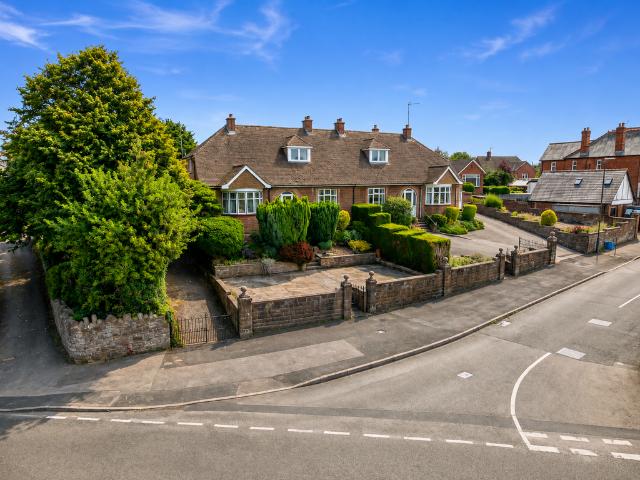 3 bedroom semi detached bungalow for sale