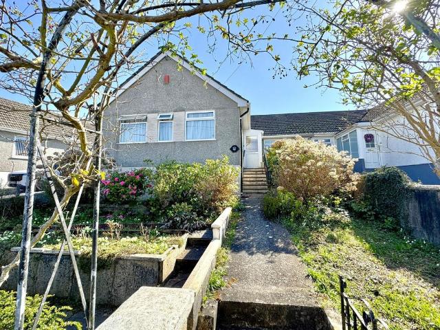 3 bedroom semi detached bungalow for sale