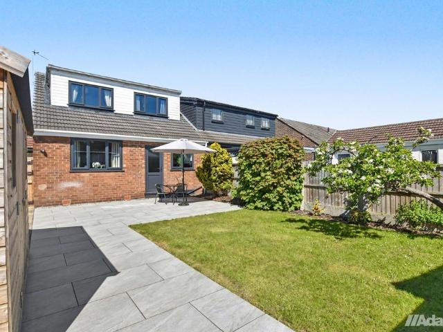 3 bedroom semi detached bungalow for sale