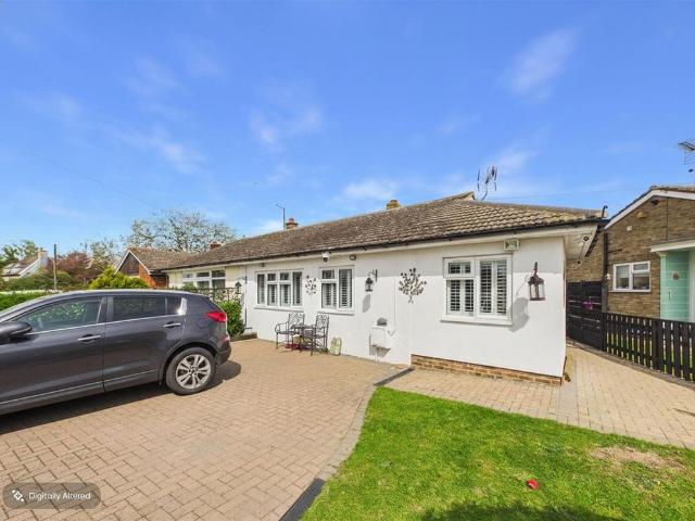 3 bedroom semi detached bungalow for sale