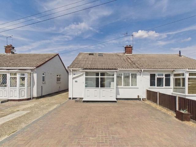 3 bedroom semi detached bungalow for sale