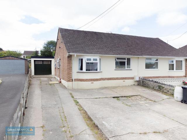 3 bedroom semi detached bungalow for sale