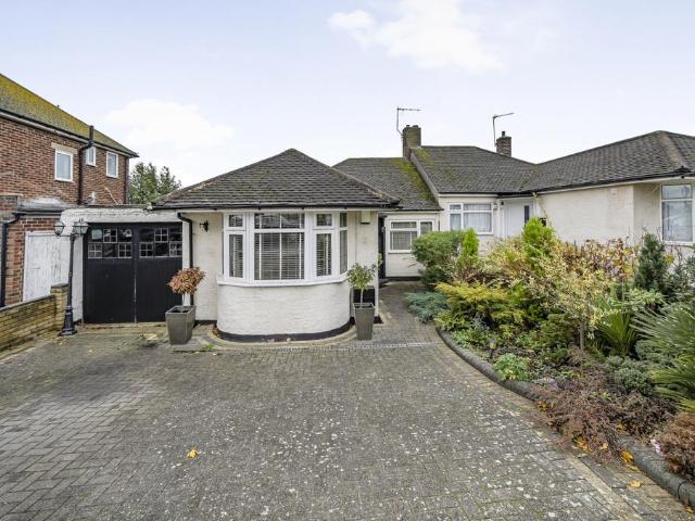 3 bedroom semi detached bungalow for sale