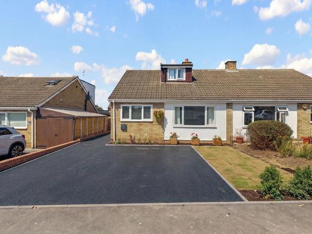 3 bedroom semi detached bungalow for sale