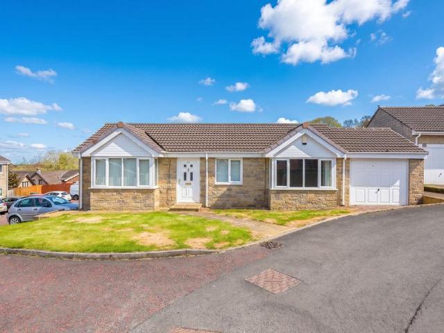 3 bedroom semi detached bungalow for sale