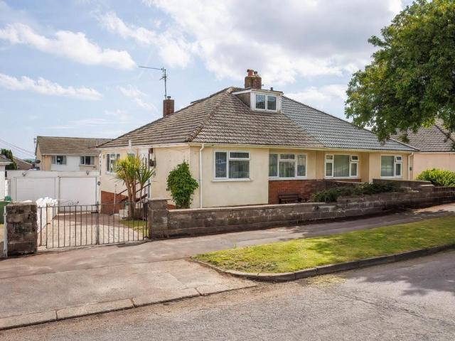 3 bedroom semi detached bungalow for sale