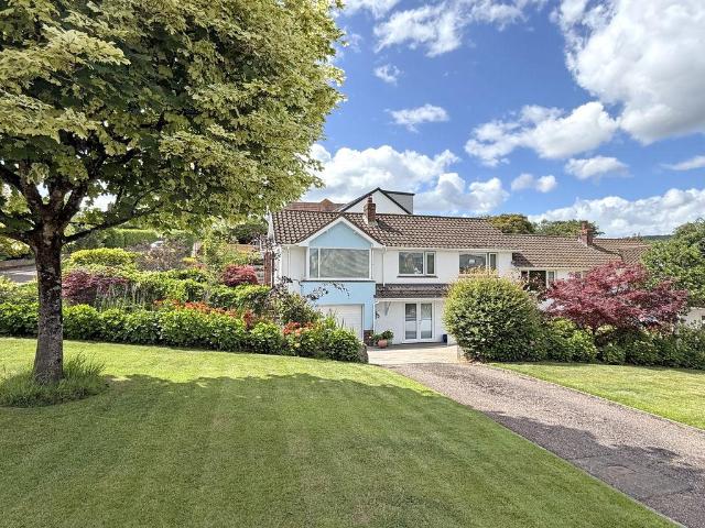 3 bedroom semi detached bungalow for sale