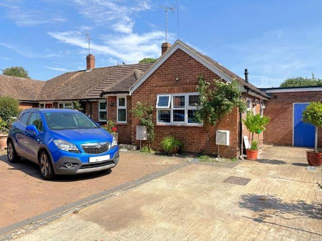 3 bedroom semi detached bungalow for sale