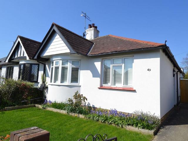 3 bedroom semi detached bungalow for sale