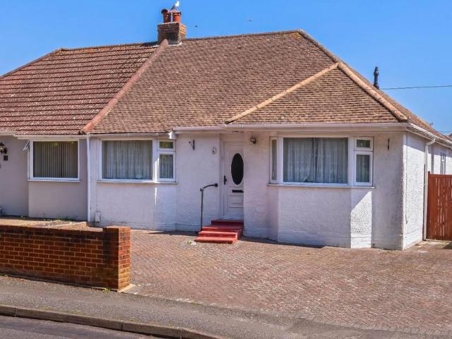 3 bedroom semi detached bungalow for sale