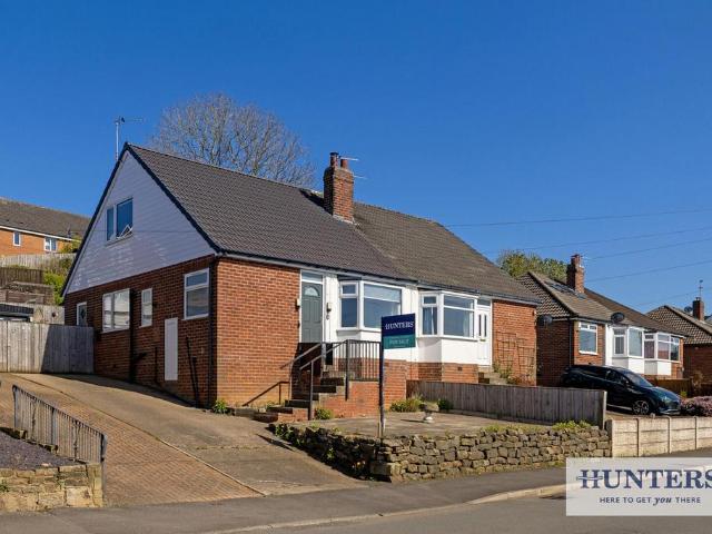 3 bedroom semi detached bungalow for sale