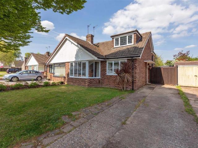 3 bedroom semi detached bungalow for sale