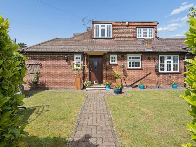 4 bedroom semi detached bungalow for sale