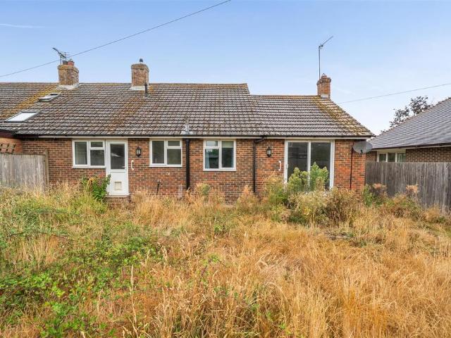 3 bedroom semi detached bungalow for sale