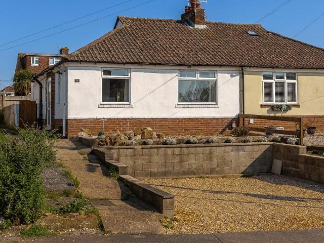 3 bedroom semi detached bungalow for sale