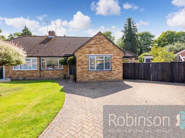 3 bedroom semi detached bungalow for sale
