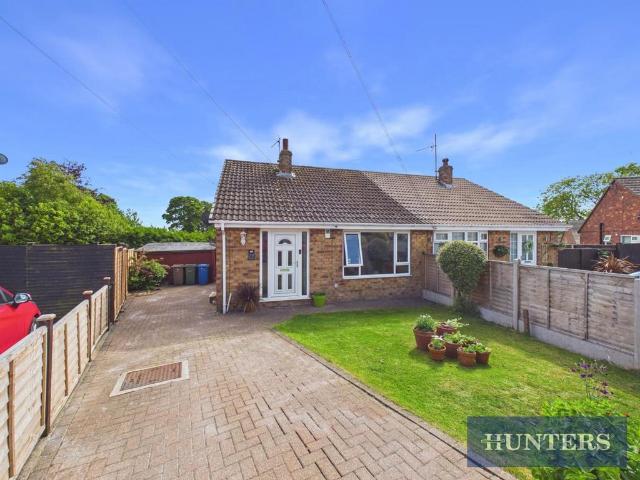 3 bedroom semi detached bungalow for sale