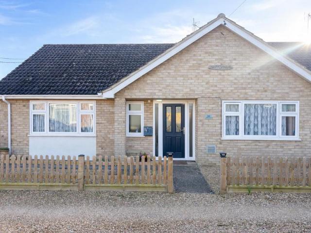 3 bedroom semi detached bungalow for sale