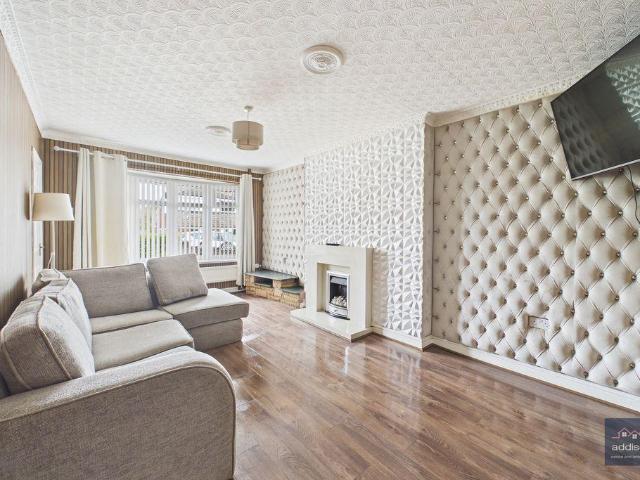 3 bedroom semi detached bungalow for sale