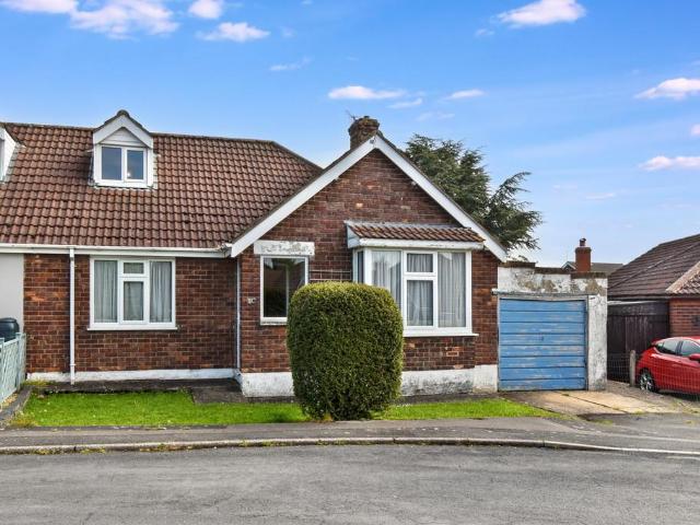 3 bedroom semi detached bungalow for sale